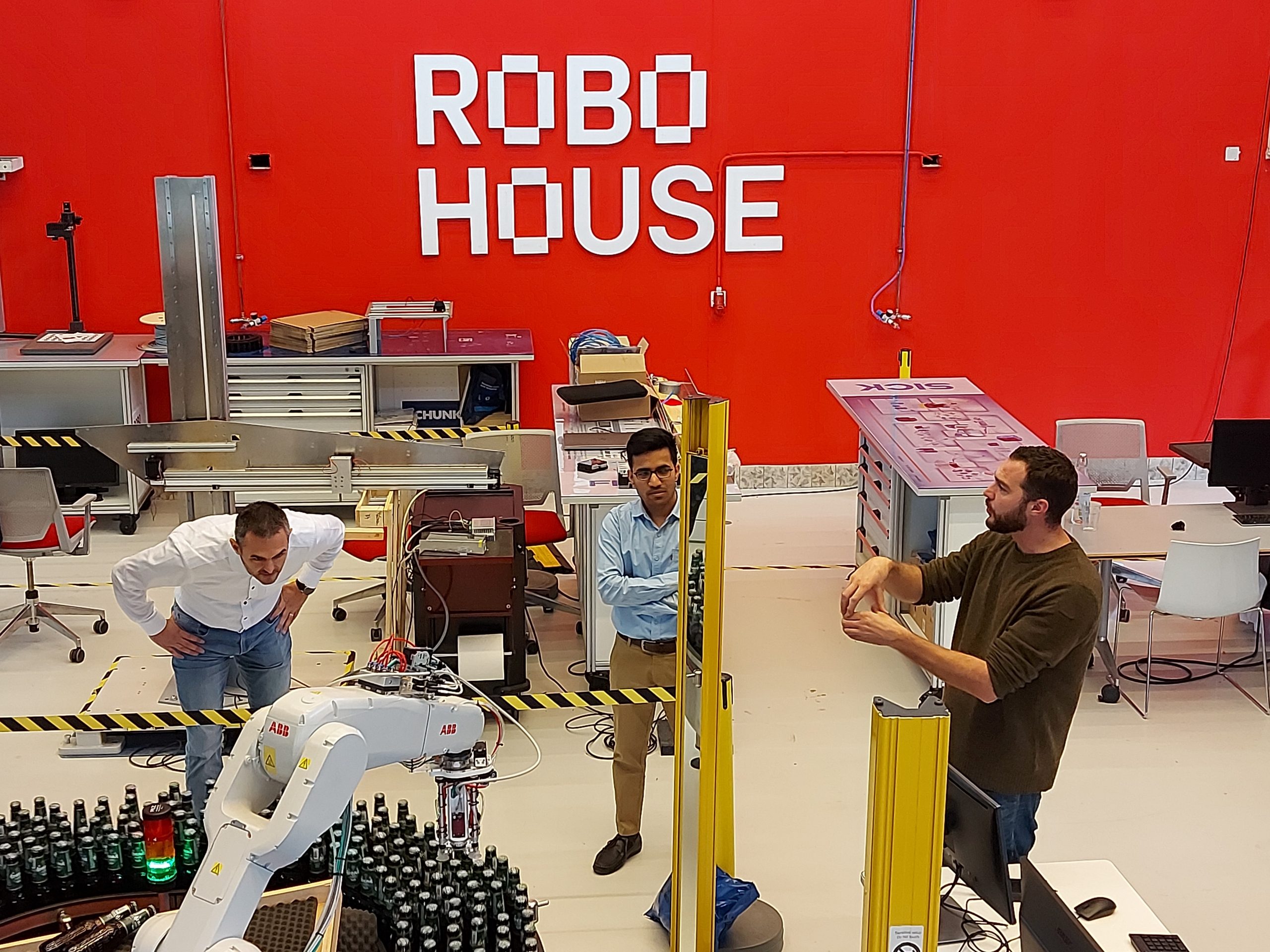 Rapid Robotics for Operator Safety: What a Bottle Picker Can Do · RoboHouse