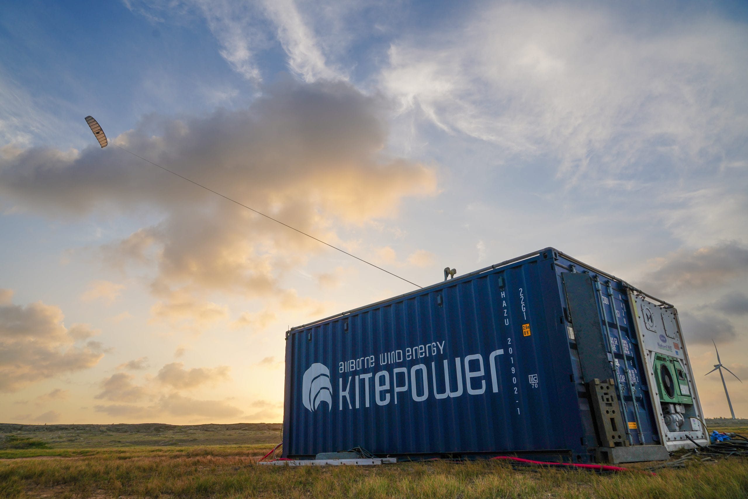 Robot kites test successfully in Caribbean · RoboHouse