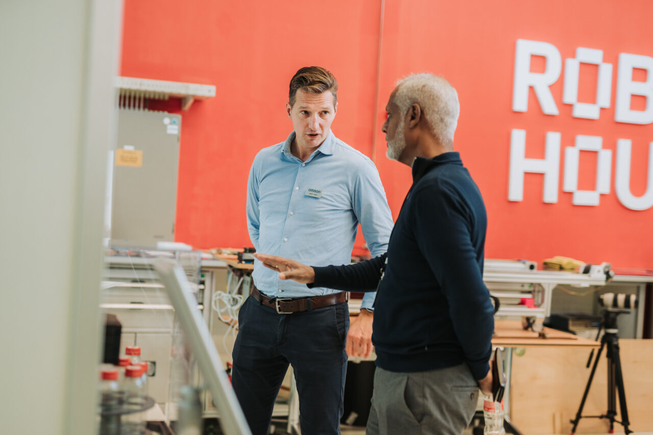 MKBdoet · RoboHouse